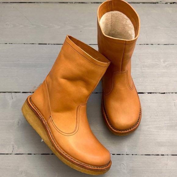 Swedish Hasbeens | Shoes | Like New Swedish Hasbeens Natural Leather ...